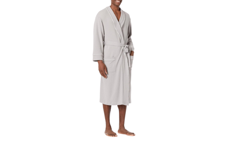 5 Best Robes For Hot Tub In Winter: Tested & Reviewed